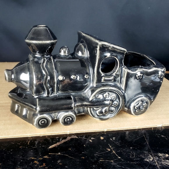 Mccoy | Other | Beauiful Vintage Mccoy Ceramic Train Engine Planter ...